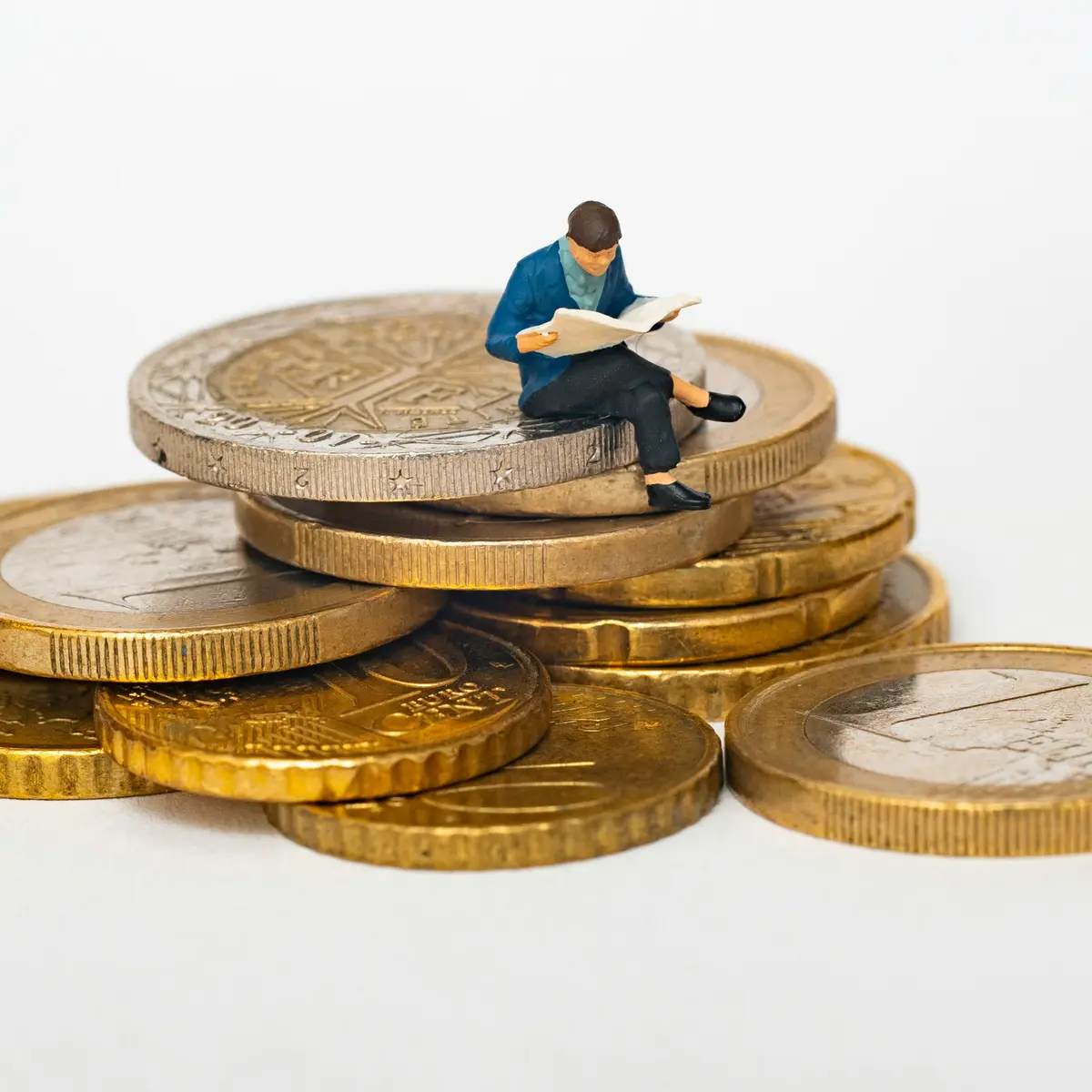 ISA Comparison: Which ISA is Best in the UK? - Mostly Boring Finance